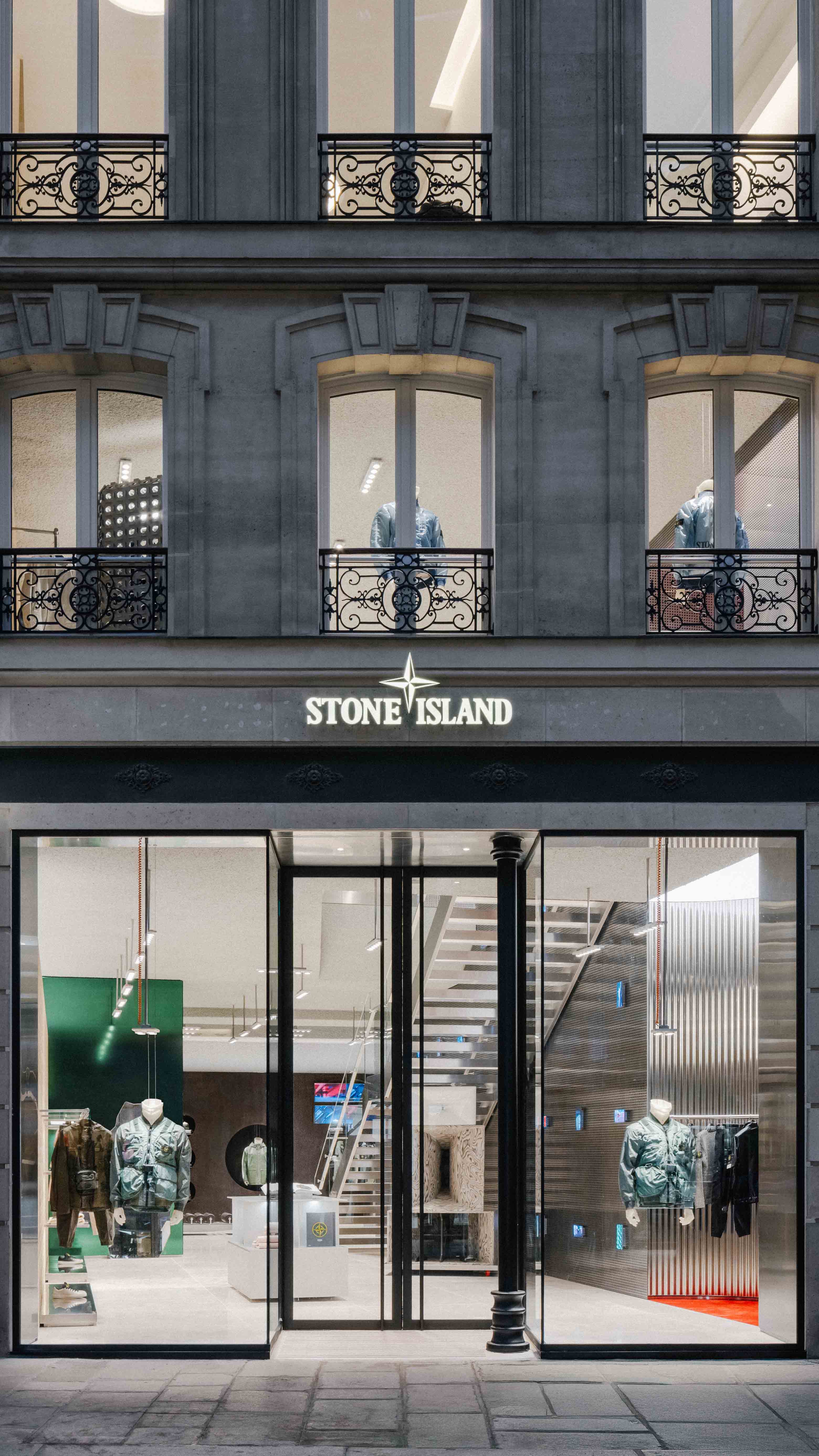 Nouvelle boutique phare Stone Island Paris | 223 Rue St. Honoré